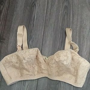 Jeunique - Poshmark